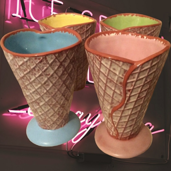 Hallmark | Dining | Vintage Ceramic Ice Cream Waffle Cone Dishes By ...
